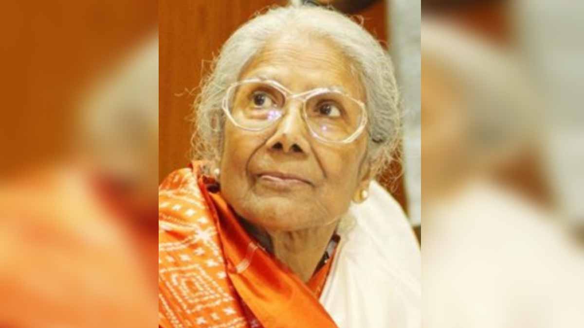 Renowned Bengali Singer Sandhya Mukherjee Dies Of Heart Attack - मशहूर ...